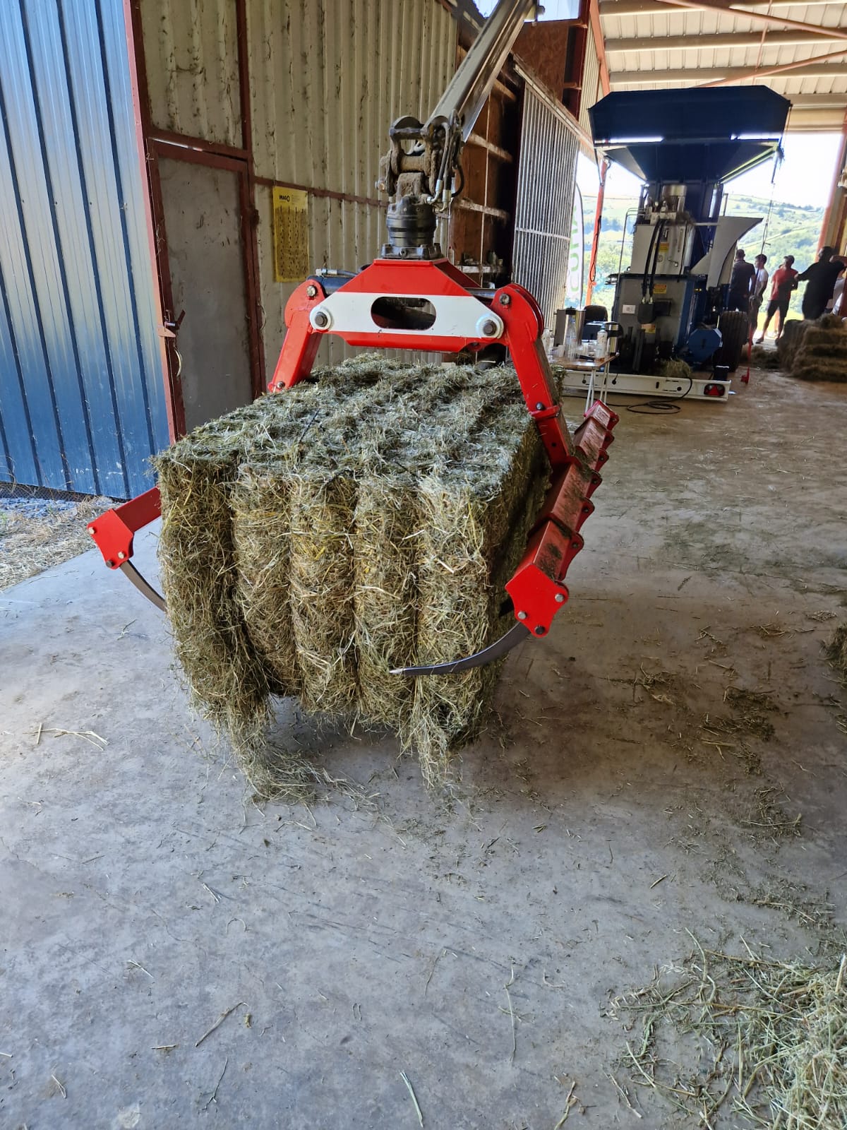 Une presse à poste fixe pour la Cuma Agricompost | FNCuma